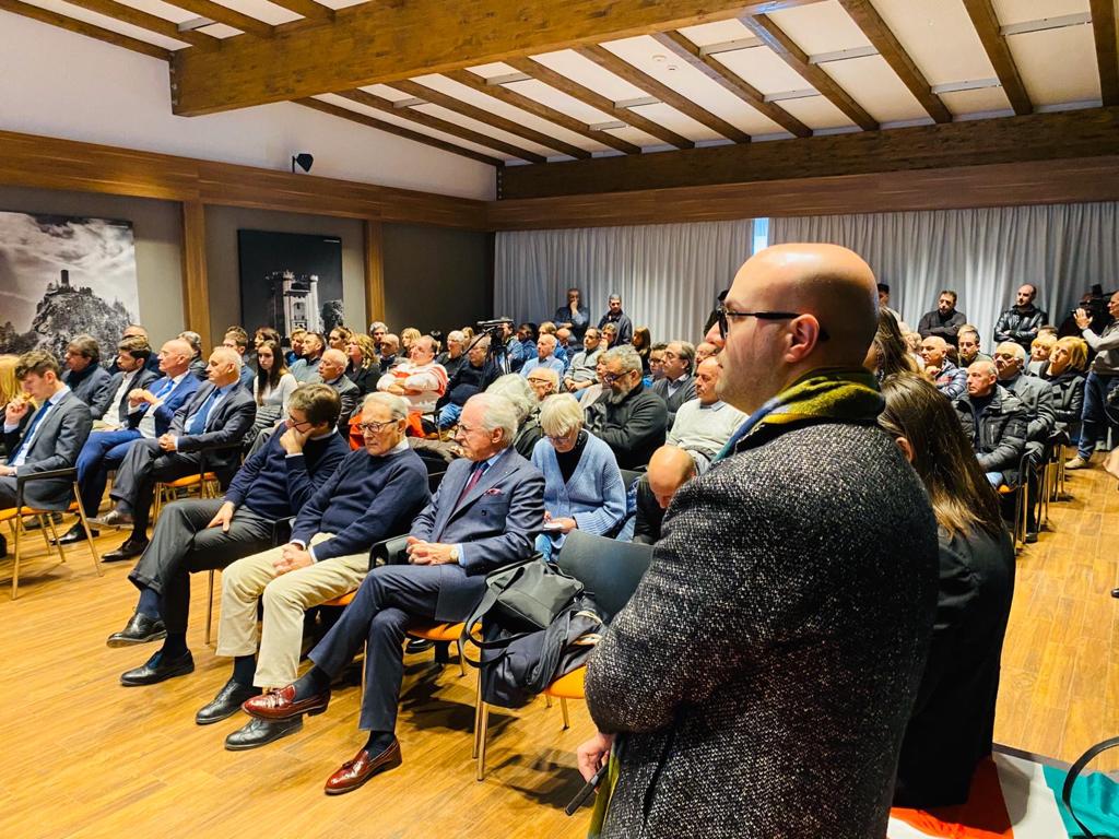 Emily Rini guida terzo polo tra sovranisti e autonomisti ...
