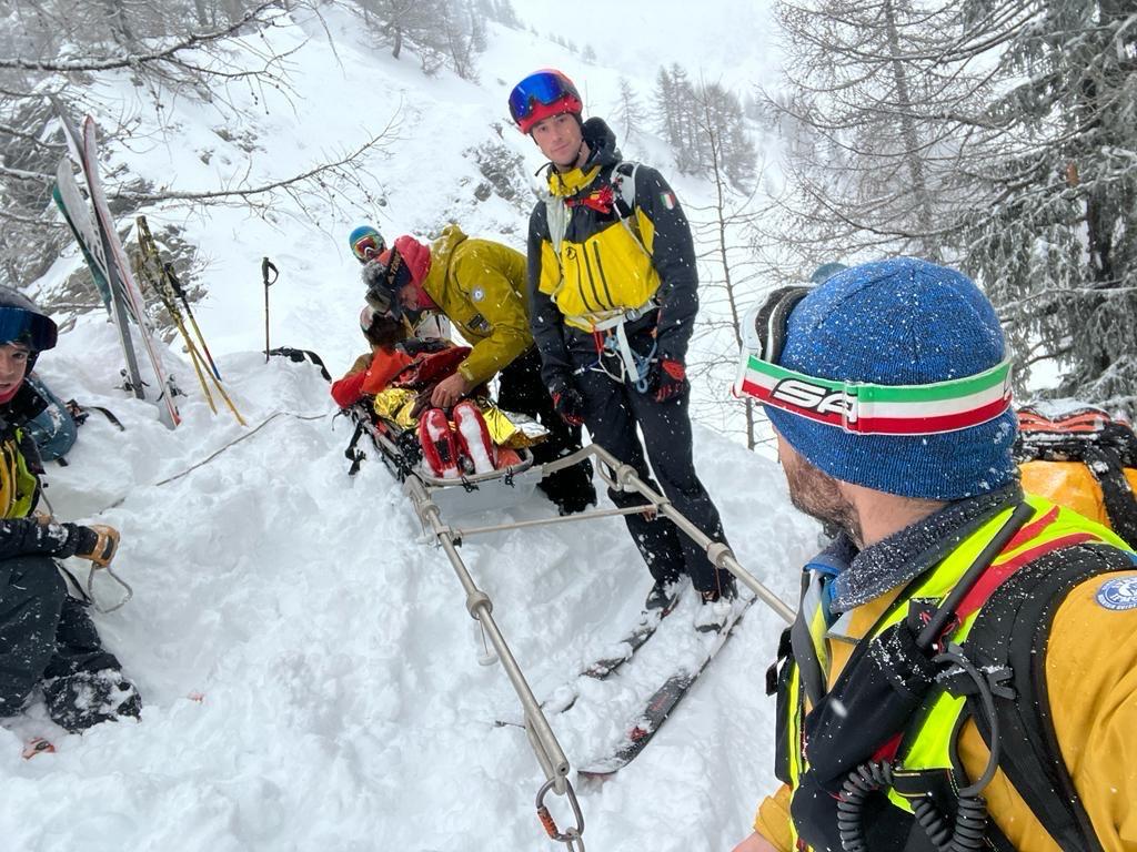 Intervento del Soccorso Alpino Valdostano con il Sagf ...