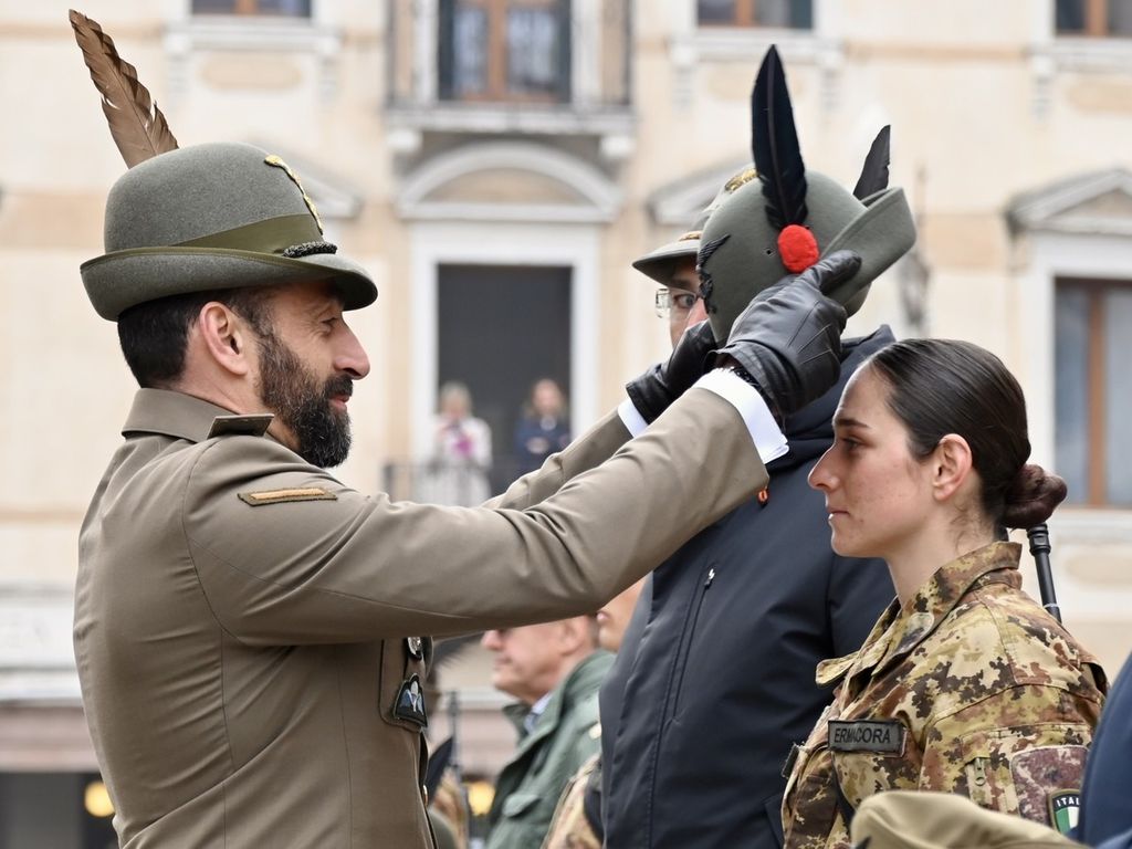 Dalla "Scuola" di Aosta alla gloria di Bassano: 153 nuovi Alpini ...